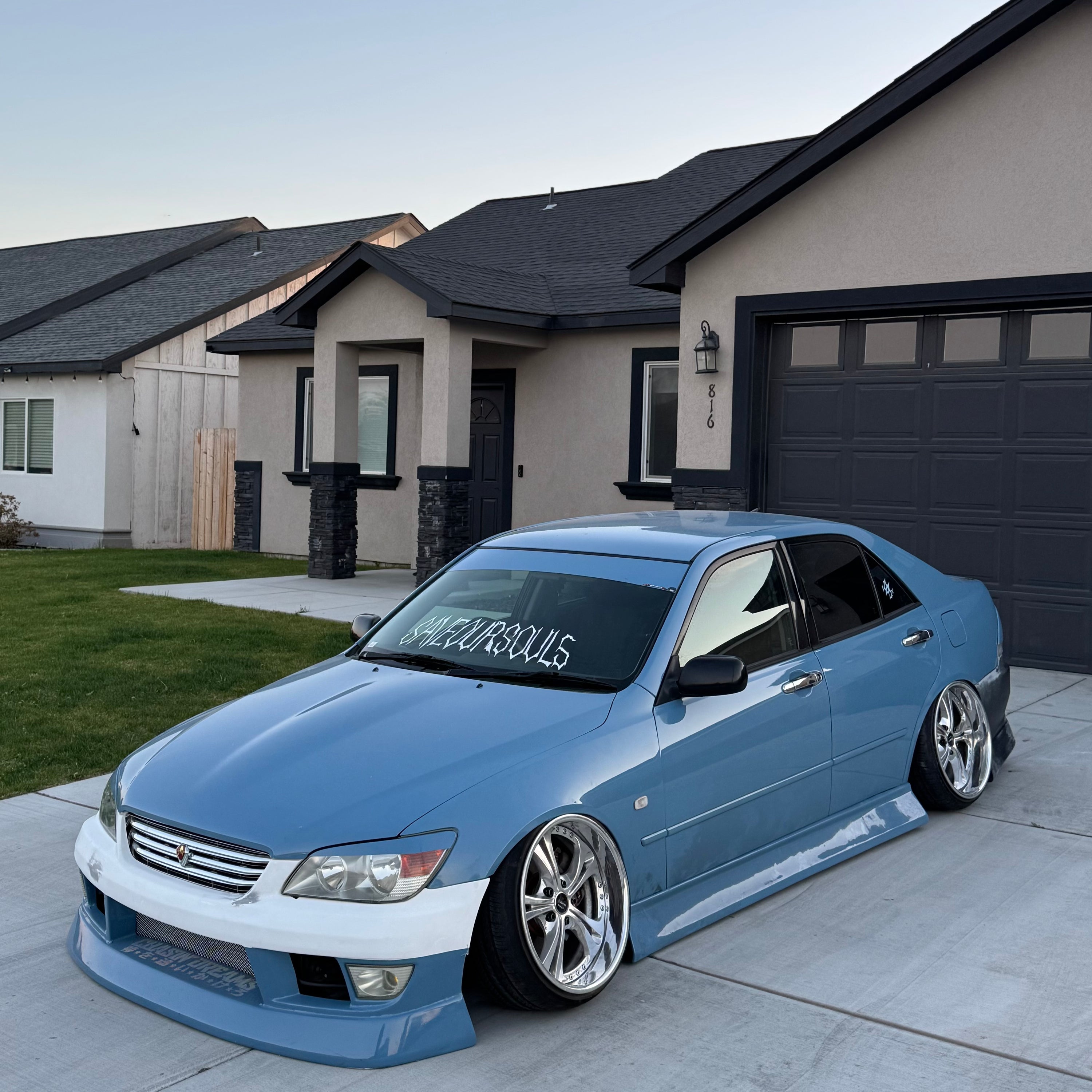 SAVEOURSOULS – SOS Club